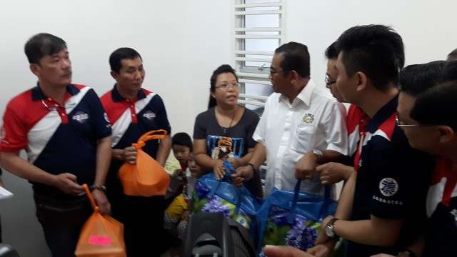 PERANAN NGO MEMBANTU MASYARAKAT - UMNOPG